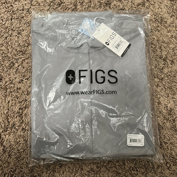 Figs | Tops | Nwt Figs Womens Rafaela Scrub Top Cement | Poshmark